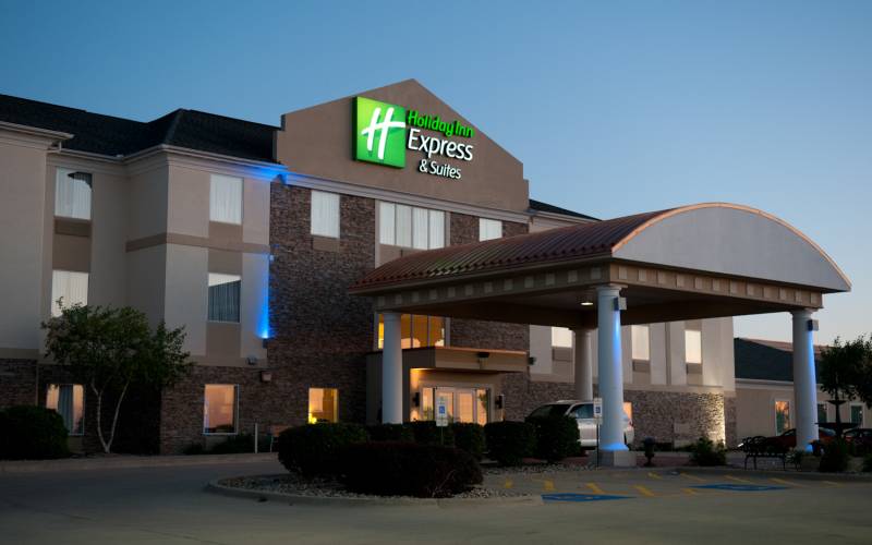 Holiday Inn Express and Suites - Bloomington-Normal, Illinois